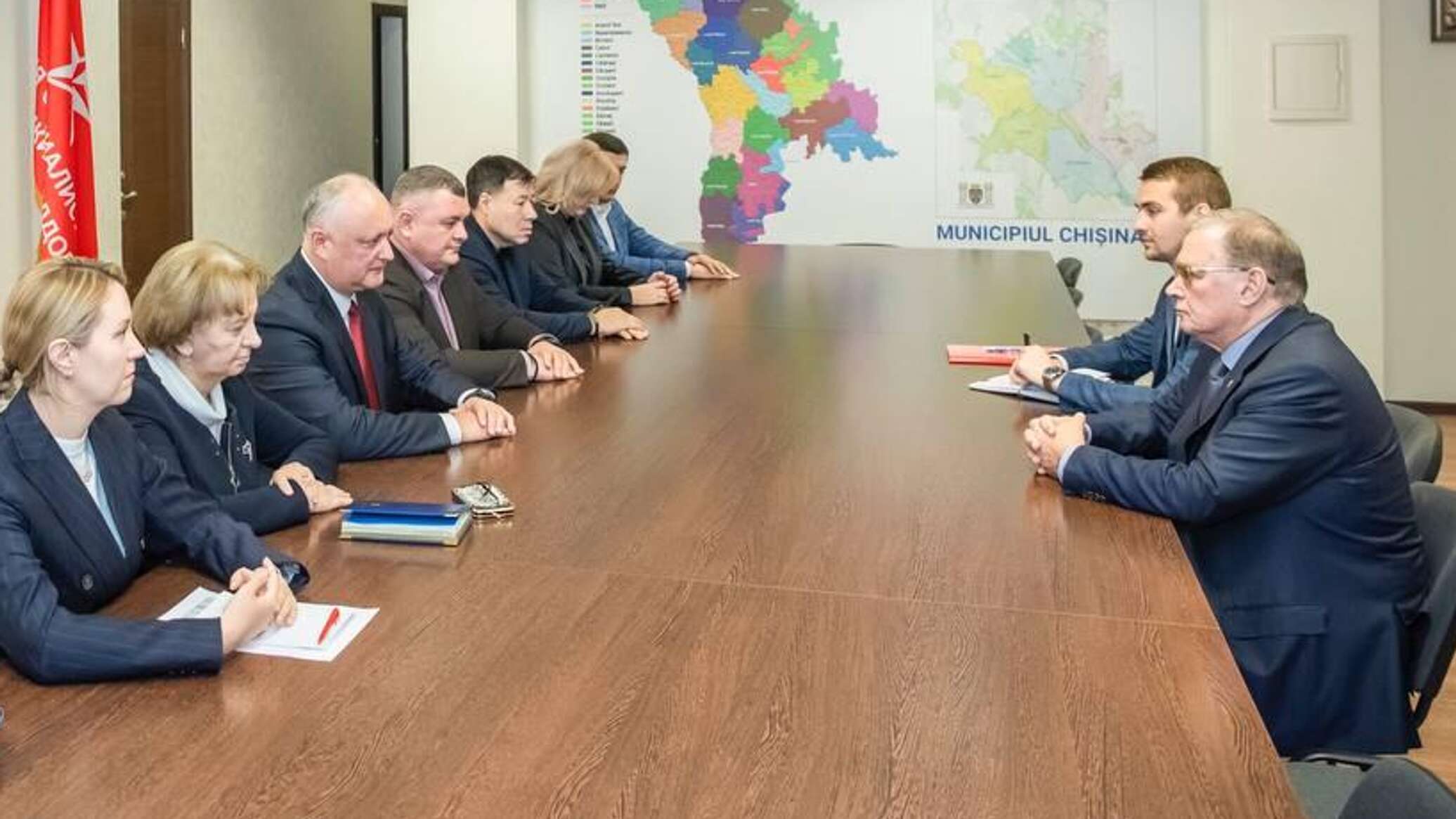 Представители ПСРМ встретились с послом России в Молдове - 19.11.2024 ...